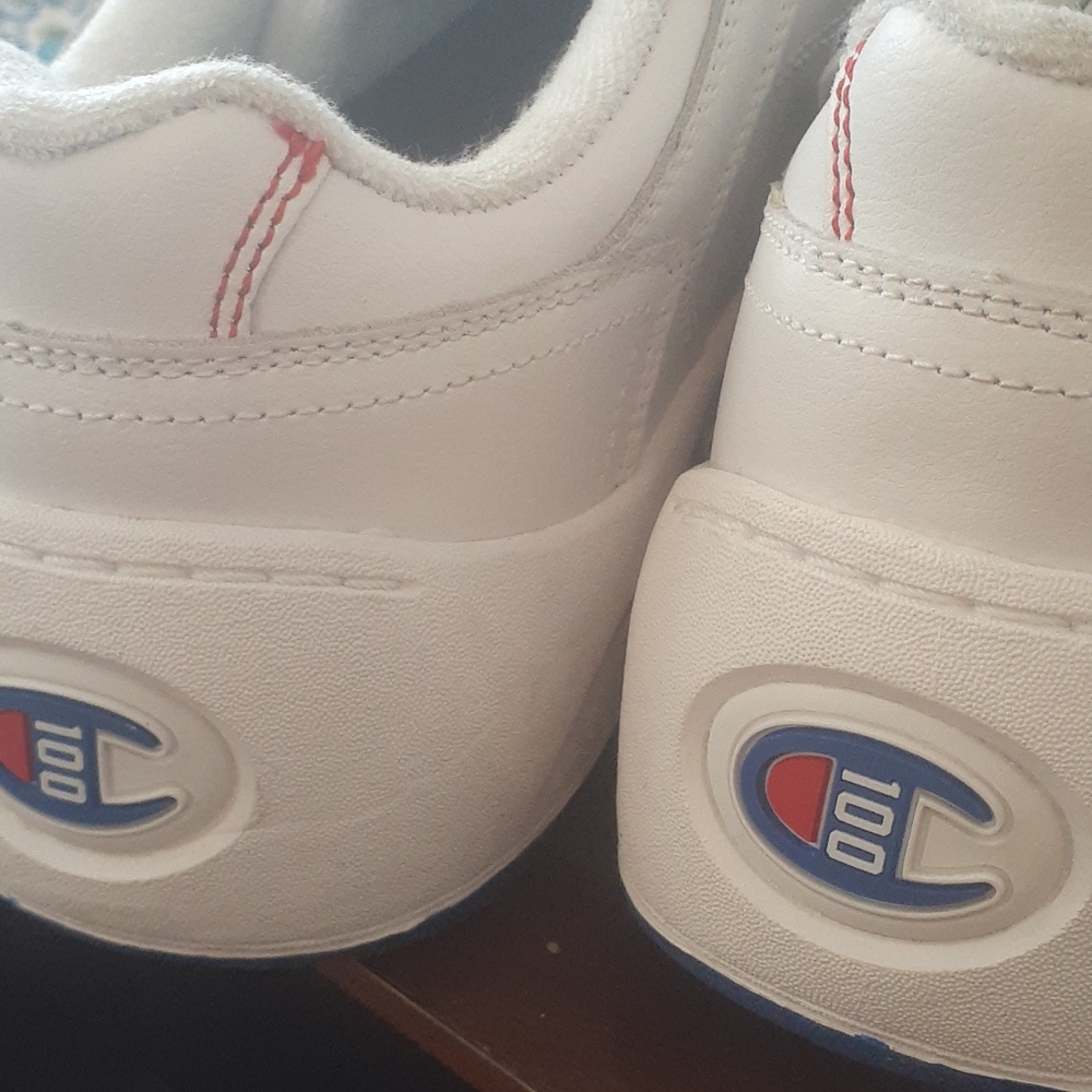 #42 New Champion 93 Eighteen 100 Sneakers. - Gem